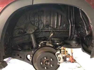 Car chassis armor self-spraying anti-rust paint, sound insulation glue ...