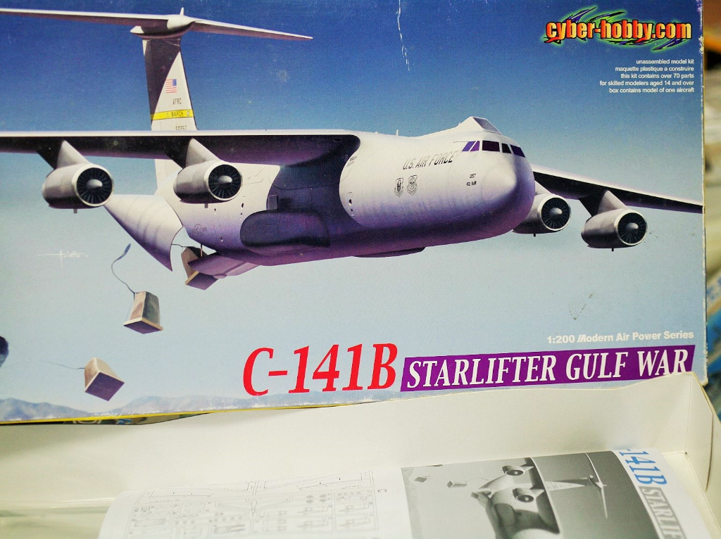 Dragon-威龍-Cyber Hobby-2013-1/200-USAF-Locheed-C-141B- STARLIFTER -GULF ...