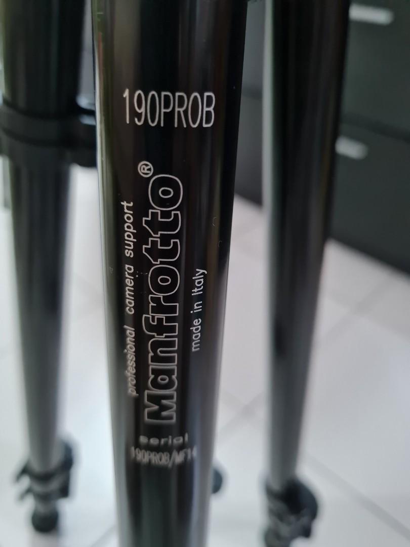 Manfrotto 190pro with 486rc2 head mint condition., Photography ...