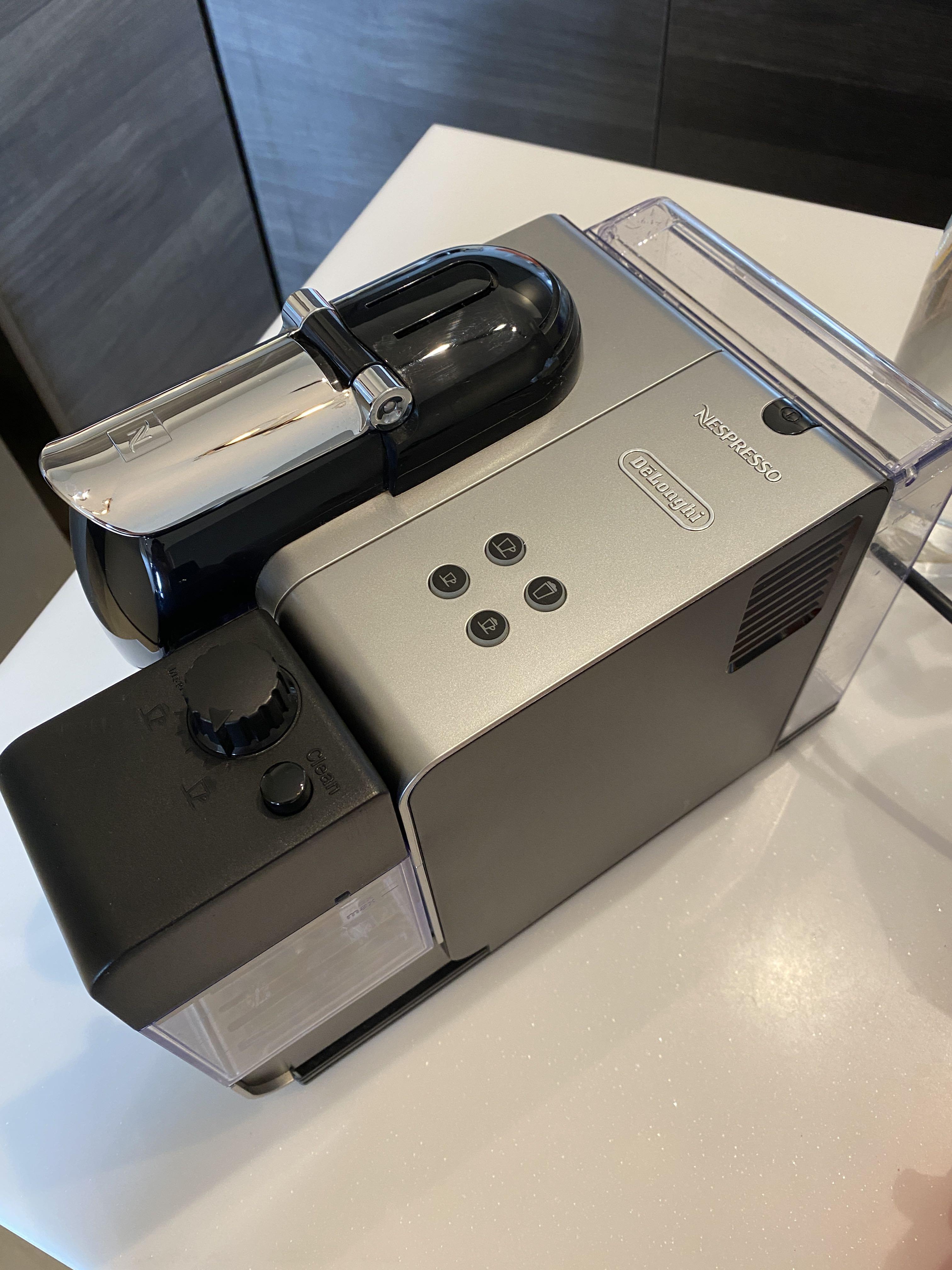 Nespresso Lattissima+ very mint condition (with Nespresso descale kit ...