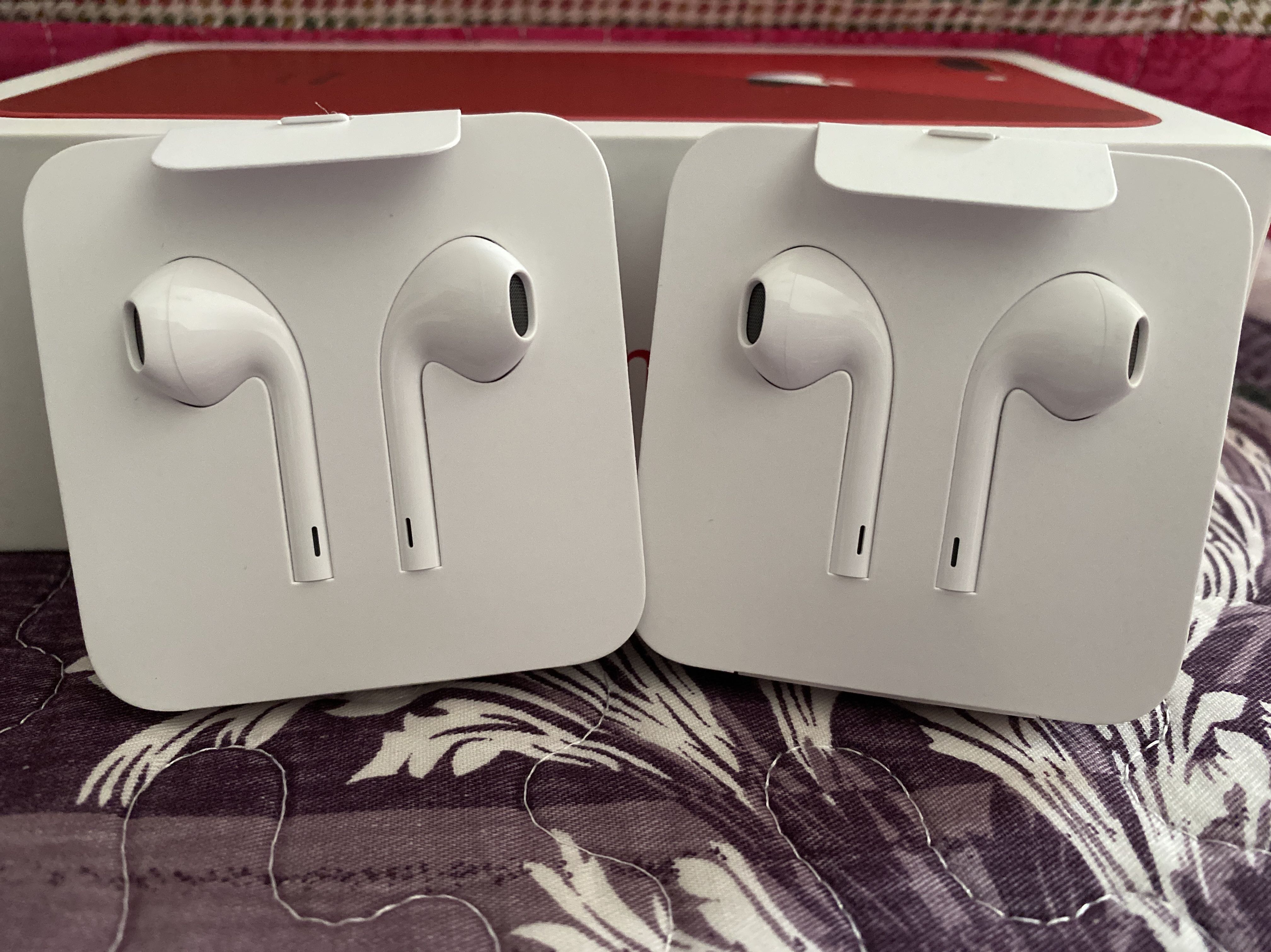 Original Earpods with lightning connection, Mobile Phones & Gadgets ...
