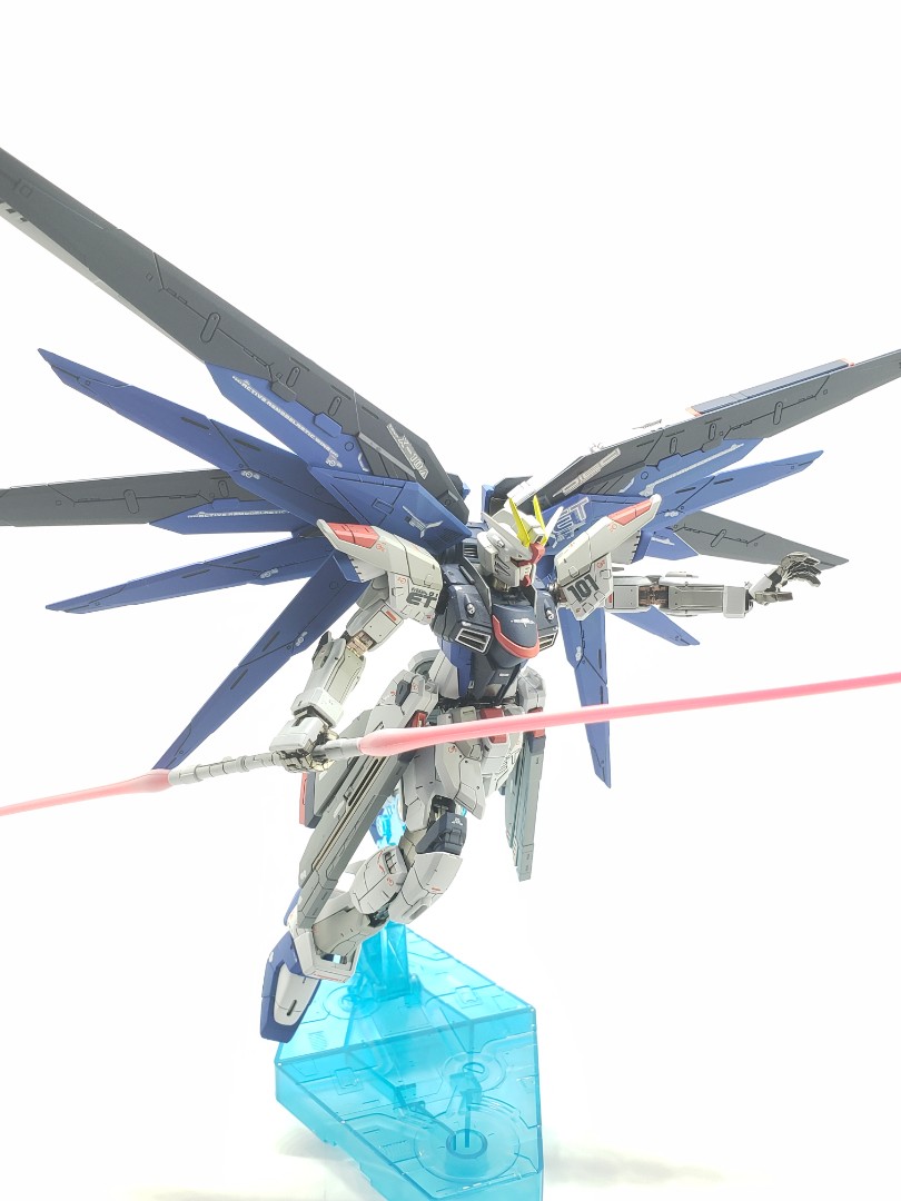 Rg 自由高達上色完成品 freedom gundam mg hg pg, 興趣及遊戲, 玩具 & 遊戲類 - Carousell