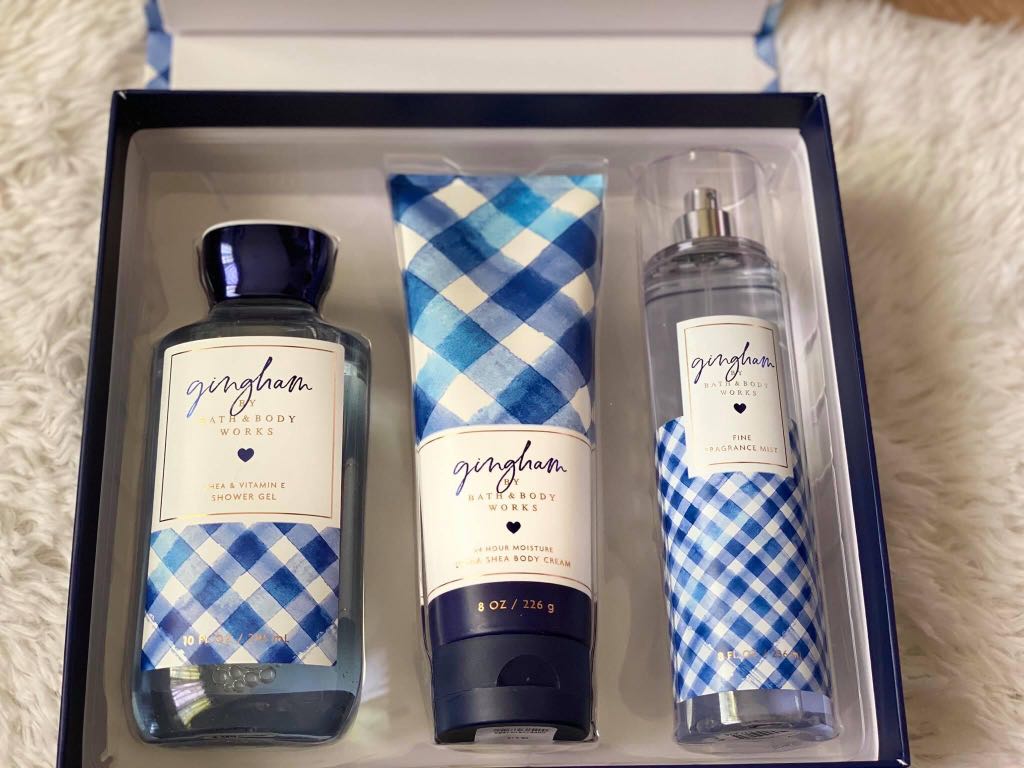 Gingham set, Beauty & Personal Care, Fragrance & Deodorants on Carousell