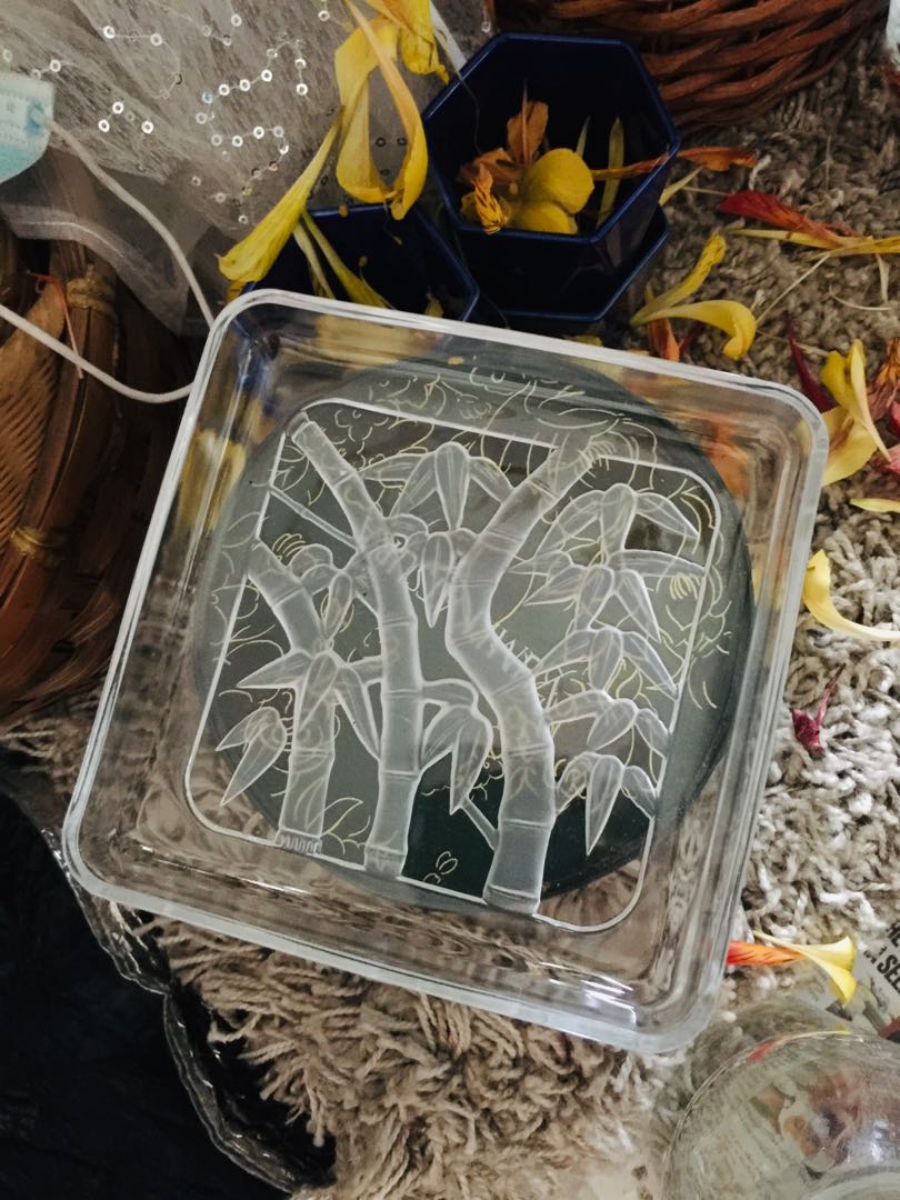 Glass Patungan ng planter, Furniture & Home Living, Gardening, Plants ...
