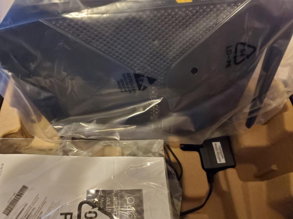 Netgear RAX40 AX3000 Nighthawk AX4 雙頻 WiFi 6 智能無線路由器, 電腦＆科技, 電腦周邊及配件 ...