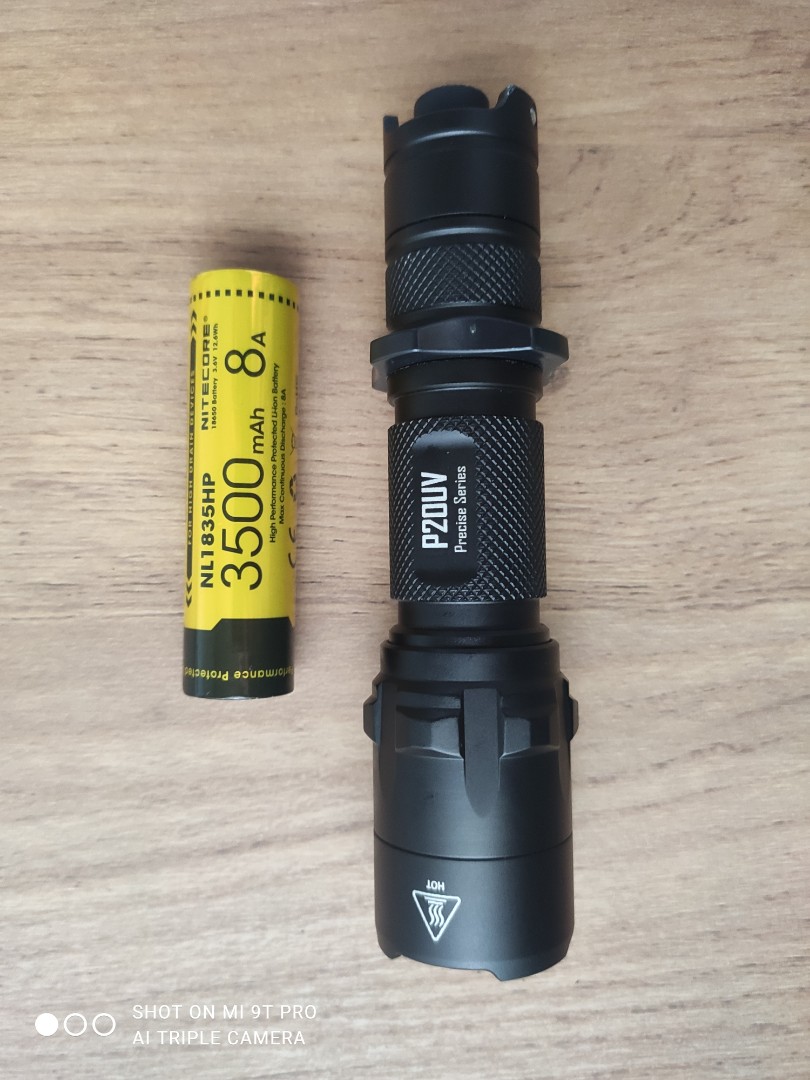 Nitecore P20UV torchlight - includes the NL1835HP (3500mah) battery ...