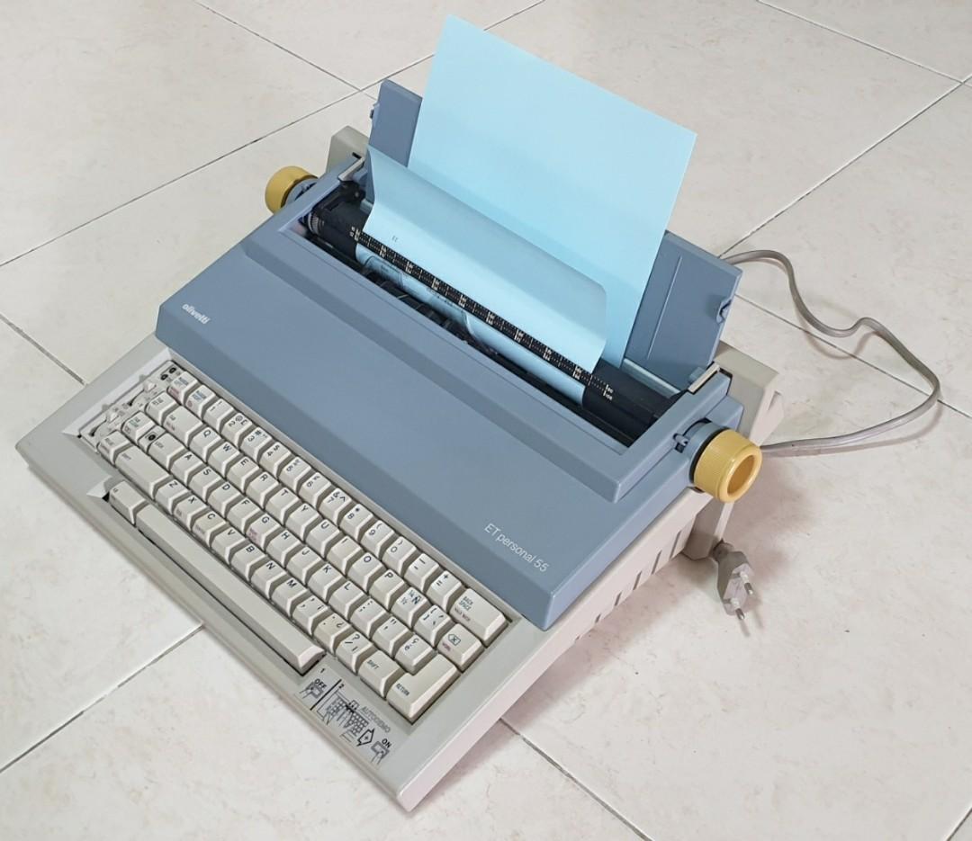 Olivetti ET personal 55 Typewriter, Hobbies & Toys, Memorabilia ...