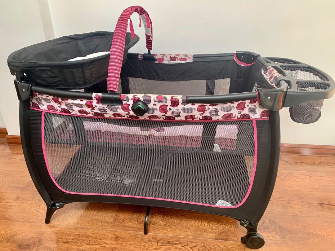 Safety First Crib on Carousell
