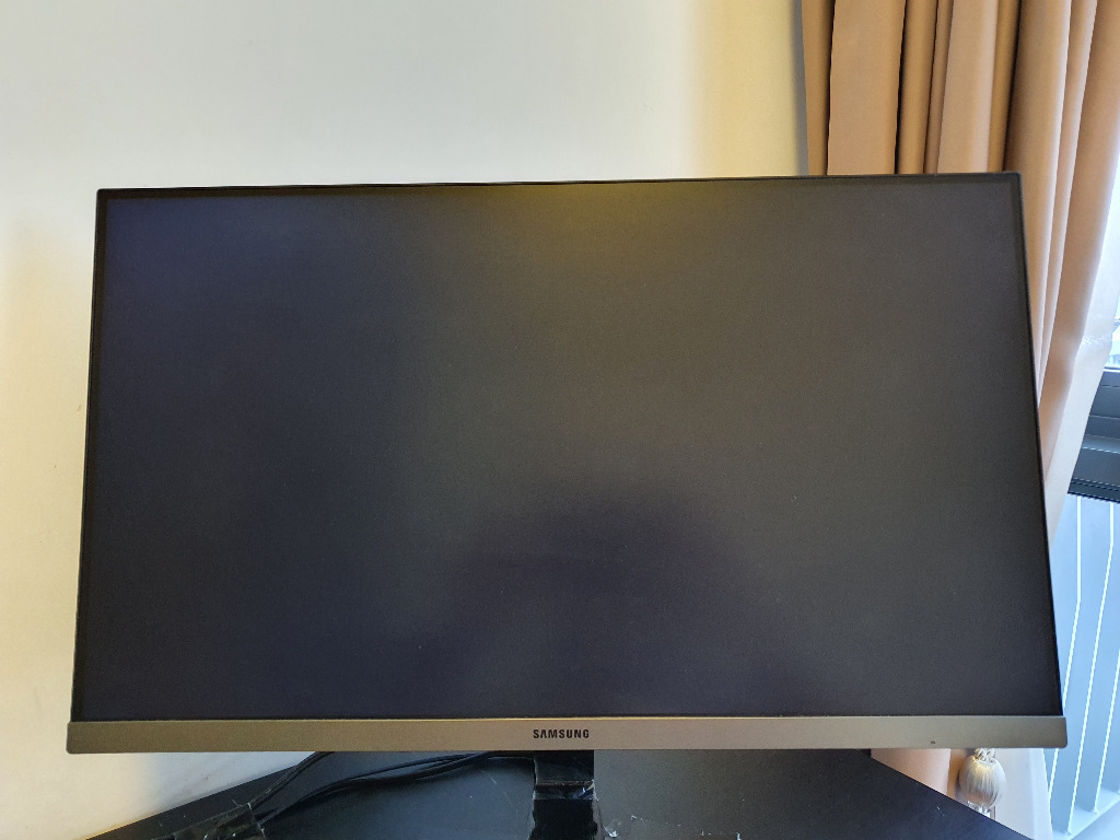 Samsung 24 Inch Monitor S24R350FHE - 4 Months used - Under Warranty ...