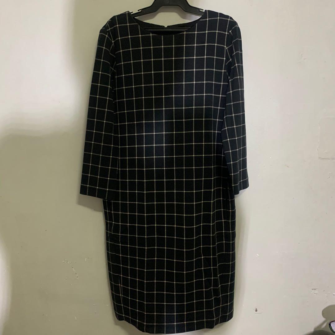 Uniqlo Navy Blue Checkered Dress, Women's Fashion, Dresses & Sets ...
