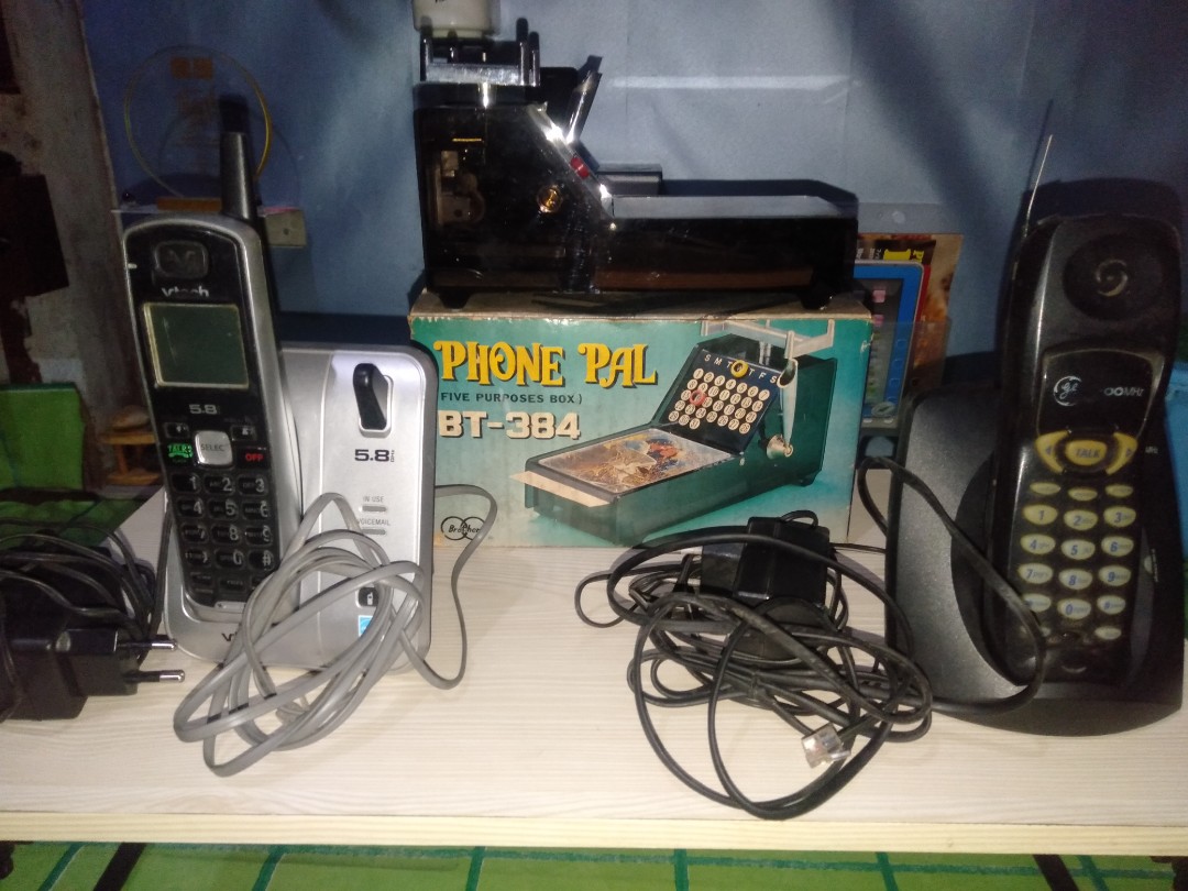 VINTAGE PHONE PAL AND OLD WIRELESS PHONE, Hobbies & Toys, Memorabilia ...