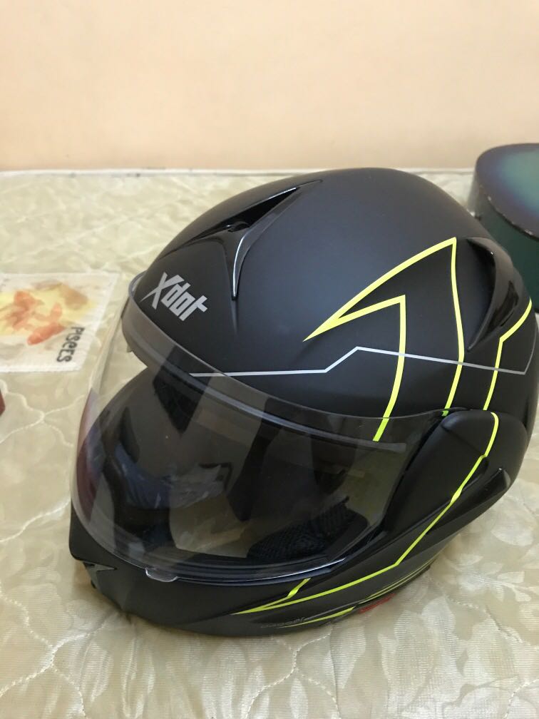 Ori Xdot Helmet Fullface, Motorbikes on Carousell