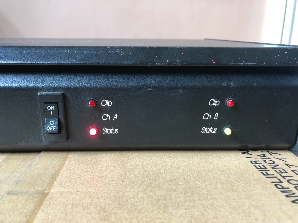 Crest Audio LA 1201, Audio, Other Audio Equipment on Carousell