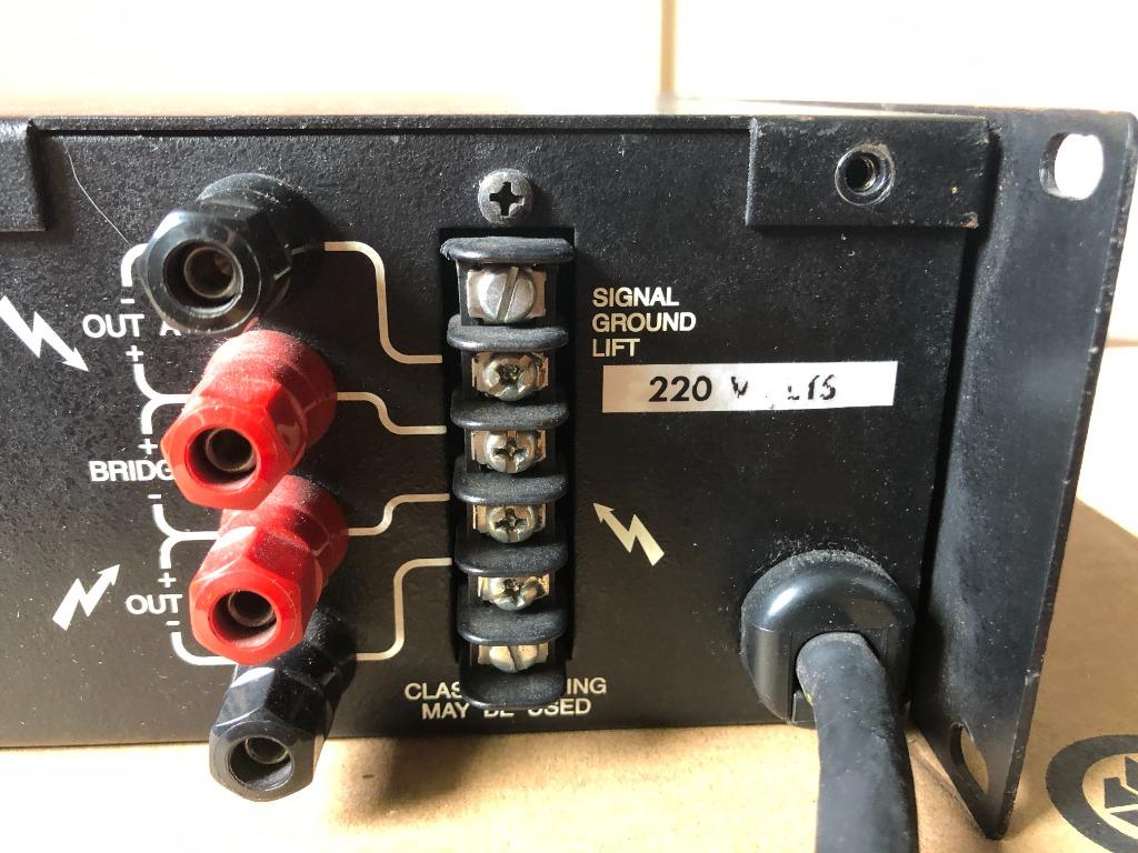 Crest Audio LA 1201, Audio, Other Audio Equipment on Carousell