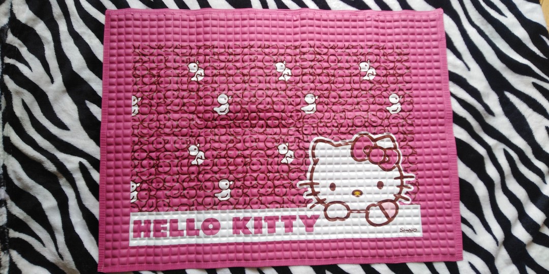 Hello Kitty Rubber Mat, Babies & Kids, Bathing & Changing, Bathtub ...