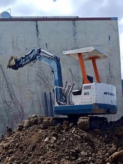 Mini backhoe For Sale | Buy 100+ Mini backhoe online | Carousell ...