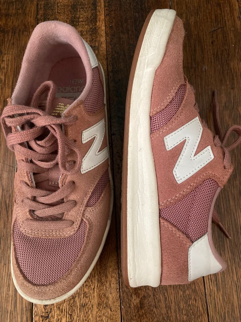 New Balance 300 Revlite, Women's Fashion, Footwear, Sneakers on Carousell