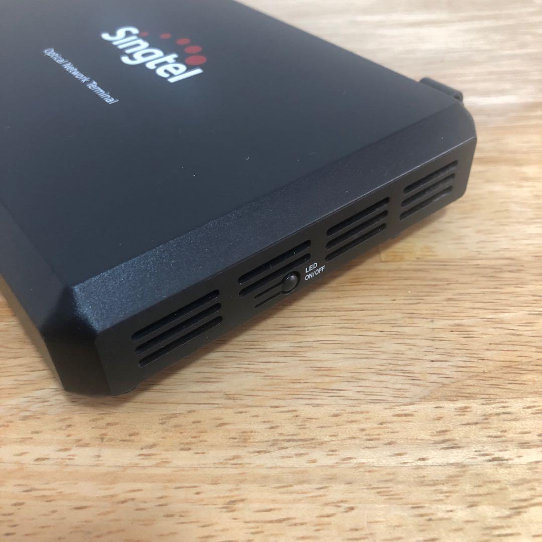 Singtel ONT (Optical Network Terminal) Alcatel-Lucent, Computers & Tech ...