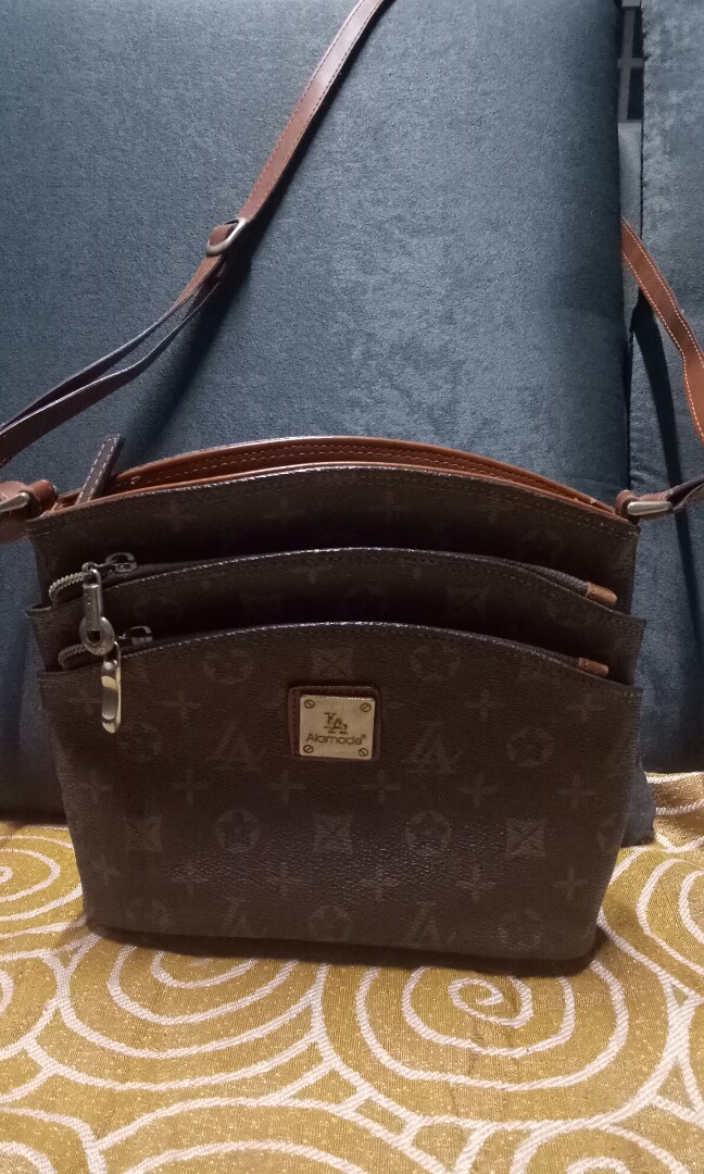 Alamode sling bag, Women's Fashion, Bags & Wallets, Cross-body Bags on ...