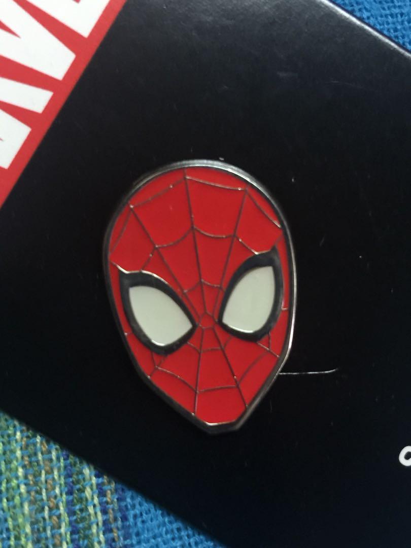 Marvel Spiderman enamel pins Hong Kong Disneyland, Men's Fashion ...
