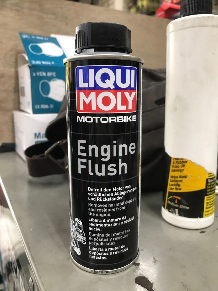 Motor engine flush oil, Motorcycles, Motorcycle Accessories on Carousell