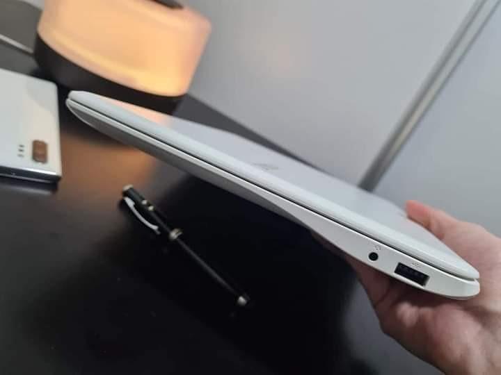 Samsung 110S white good condition, Computers & Tech, Laptops ...