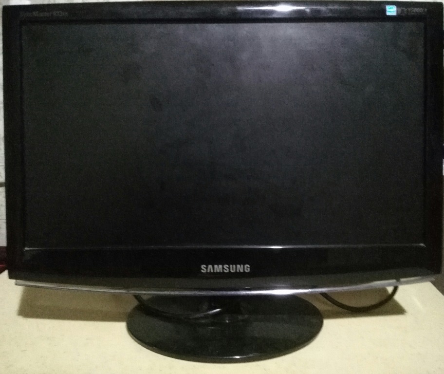 Samsung Monitor 19" VGA 720p, Computers & Tech, Parts & Accessories ...