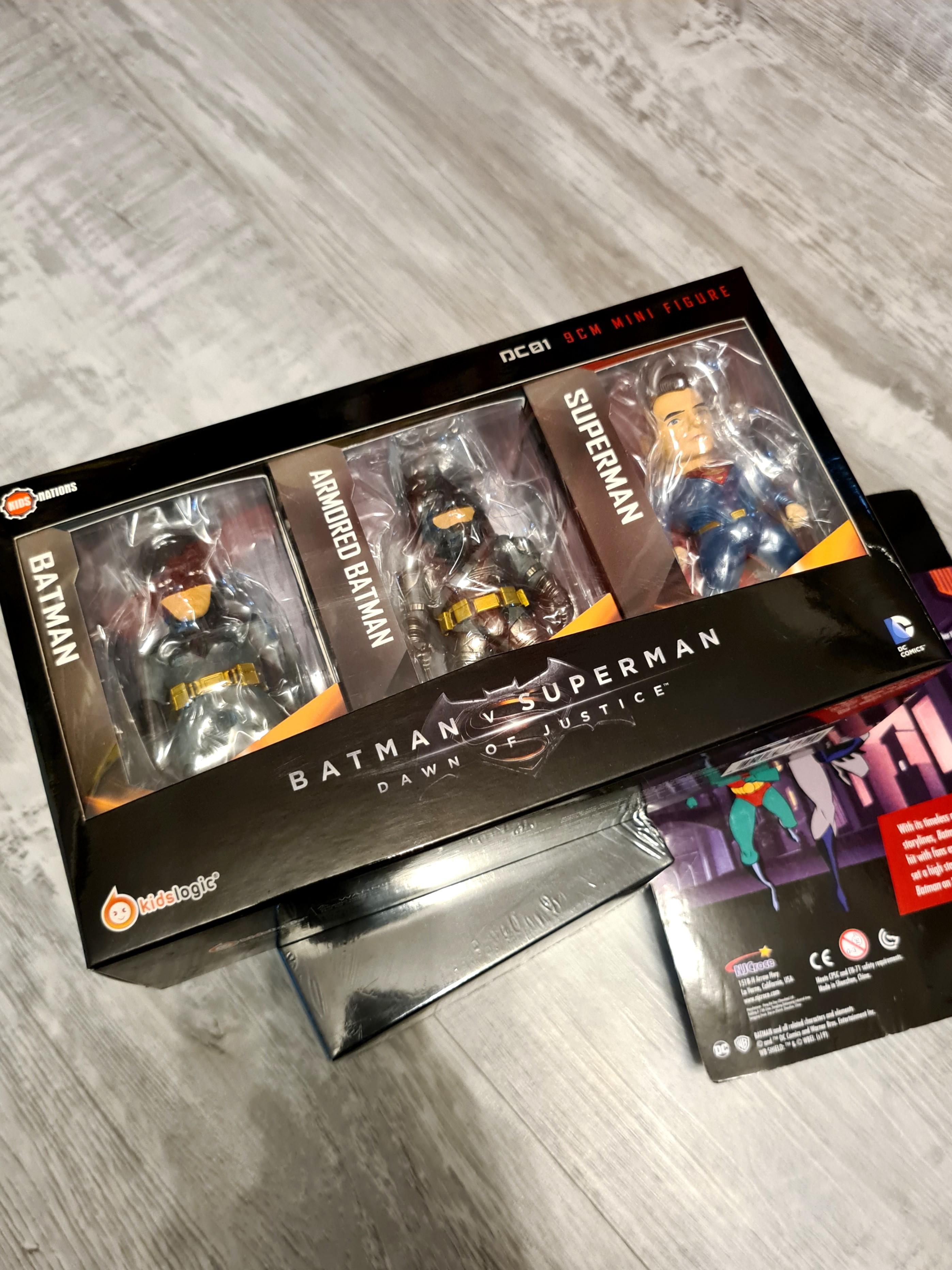 Batman Figure, Toys & Games, Bricks & Figurines on Carousell