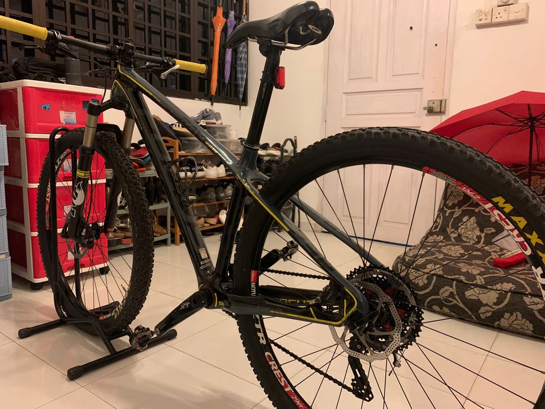 Focus Raven 29R 4.0 (Carbon Frame), Sports Equipment, Bicycles & Parts ...