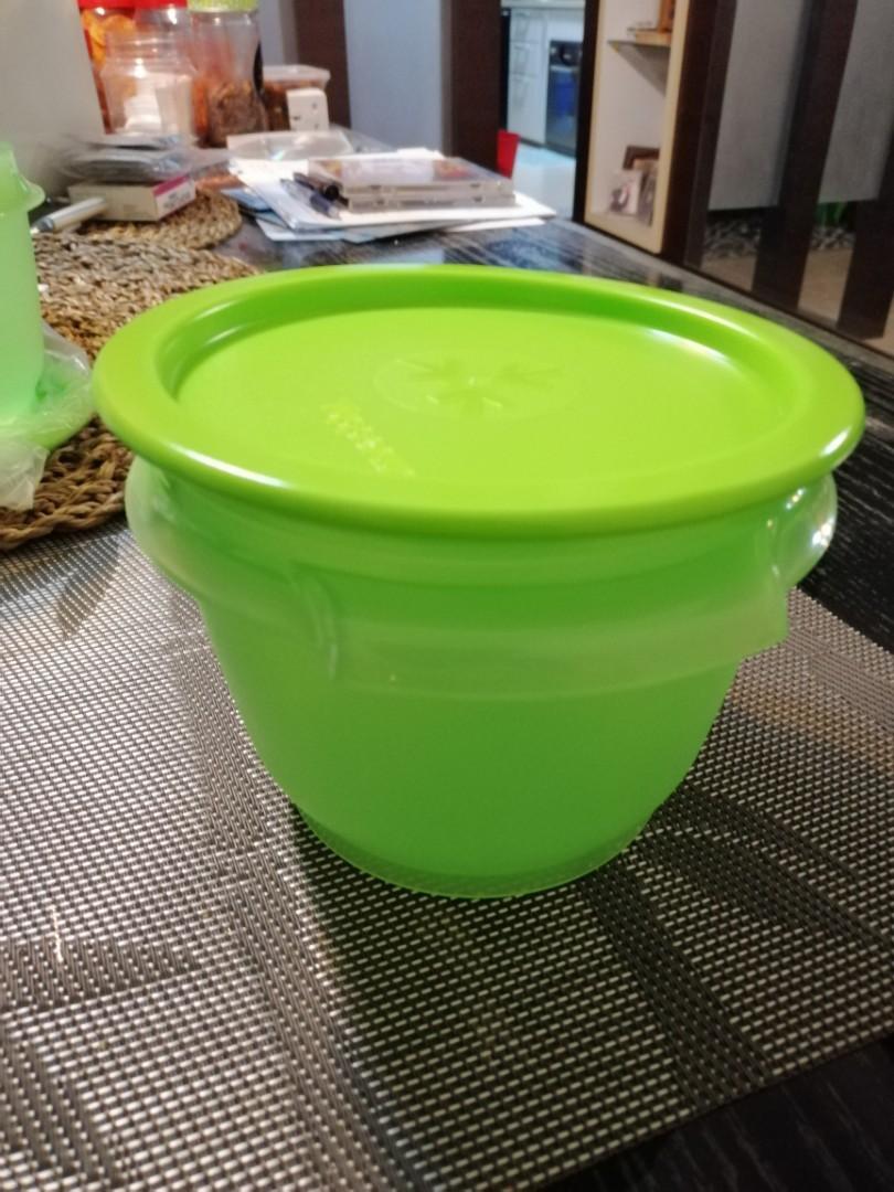 Green Tupperware container 4pc set., Furniture & Home Living ...