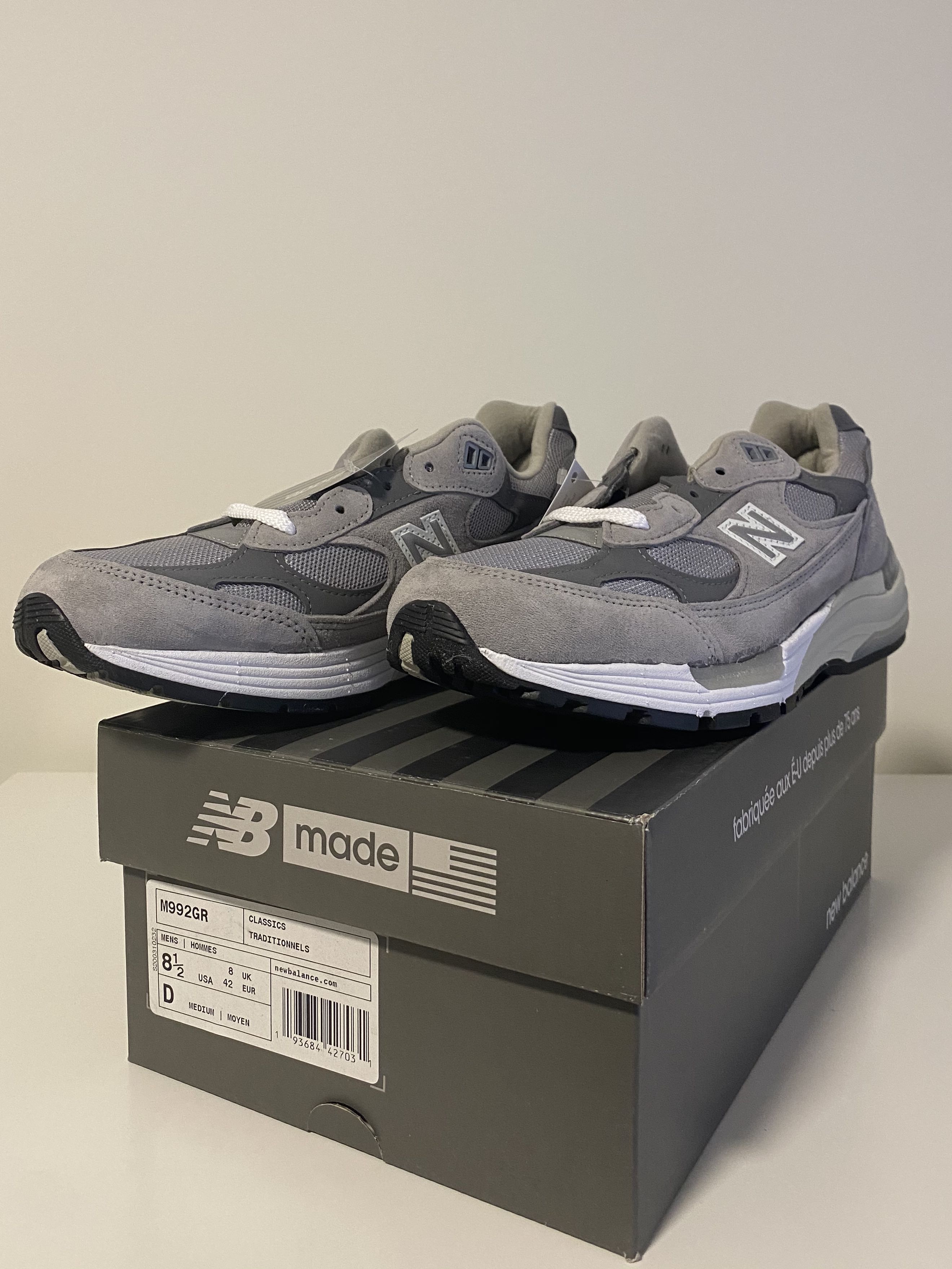 New Balance m992 GR (US8.5), Men's Fashion, Footwear, Sneakers on Carousell