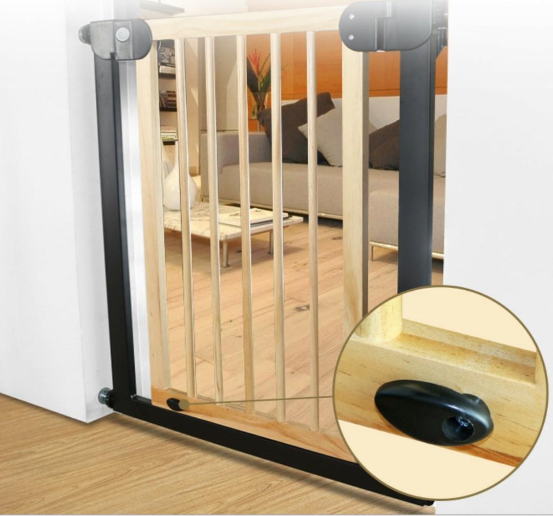 Premium Wood Safety Gate Baby Pet Safe Fence Wooden Fencing Two Way ...