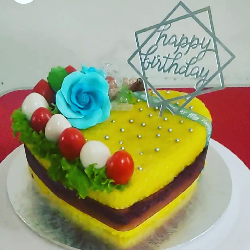 Pulut Kuning Cake, Food & Drinks, Homemade Bakes on Carousell