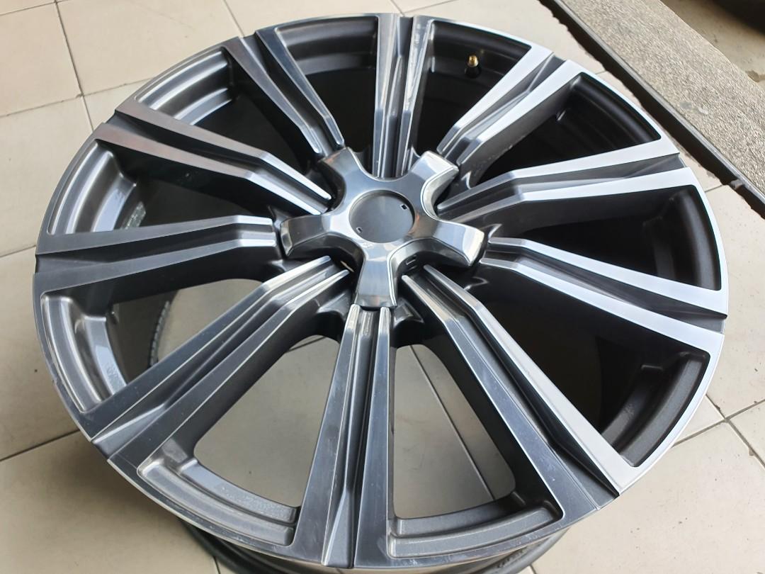 22 inch lexus design 5 holes 150 pcd rims Mags LC200 LC100 lexus lx470 ...