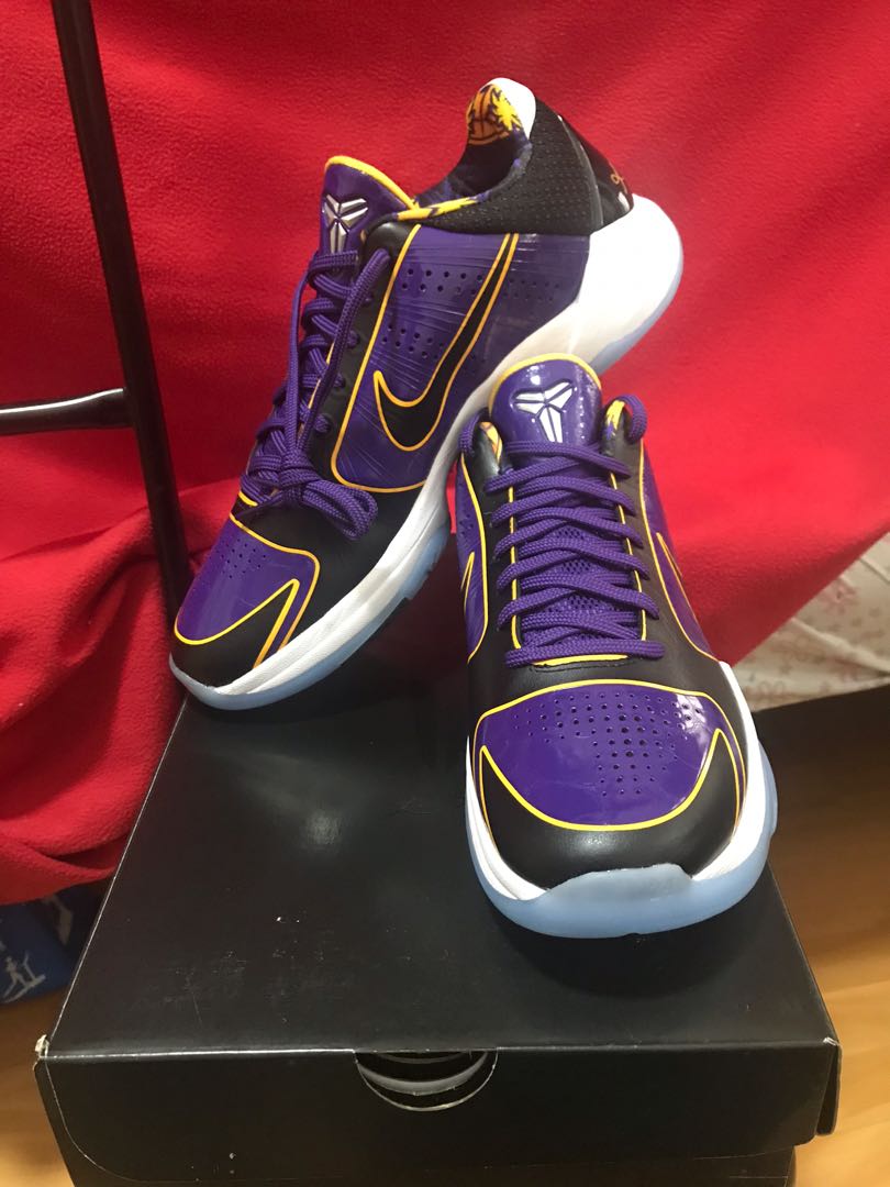 Kobe v protro 5x champ, Men's Fashion, Footwear, Sneakers on Carousell