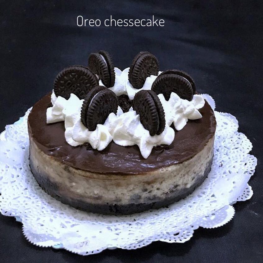 Oreo cheesecake, Food & Drinks, Baked Goods on Carousell