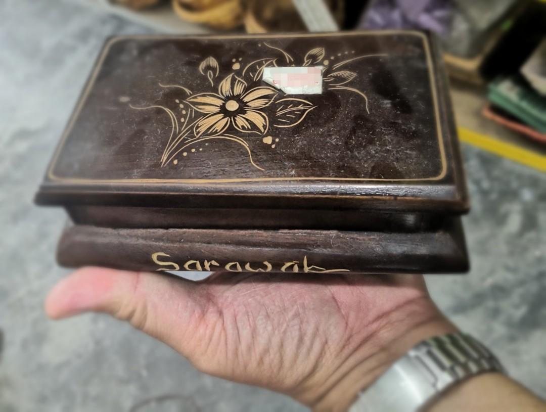 Wooden Box kotak kayu simpan barang berharga duit dan barang kemas ...