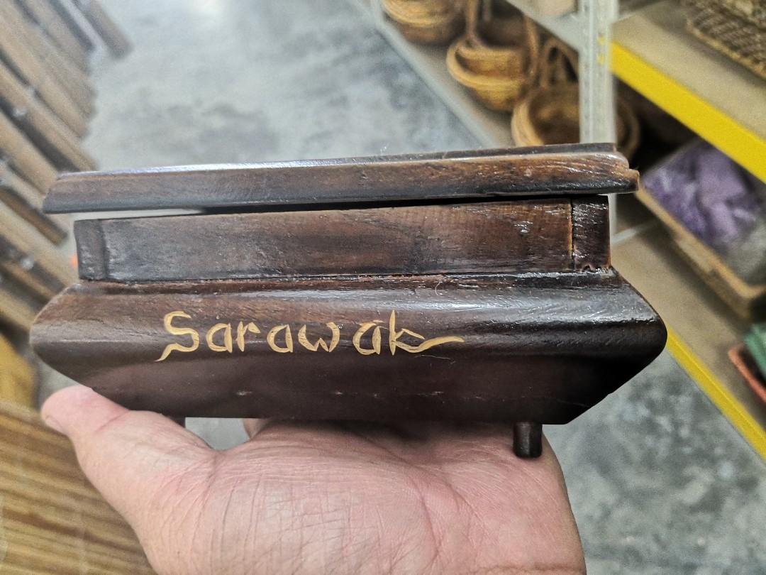 Wooden Box kotak kayu simpan barang berharga duit dan barang kemas ...