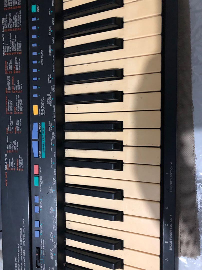 Yamaha PSR-2 Keyboard, Hobbies & Toys, Music & Media, Musical ...