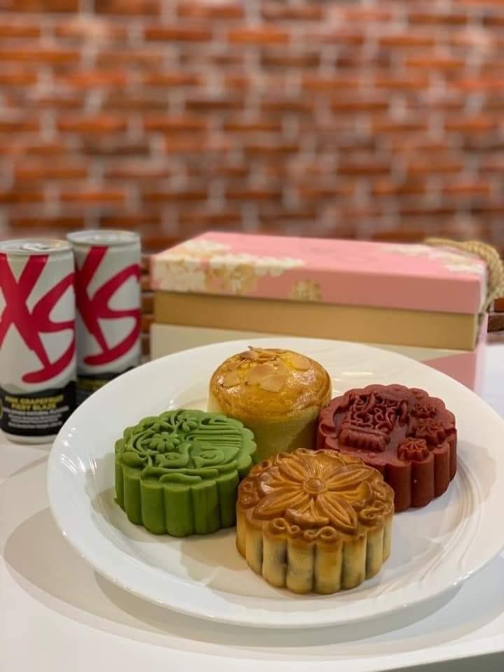 Amway **Four Seasons Mooncake** (Halal) - Free Delivery, Food & Drinks ...