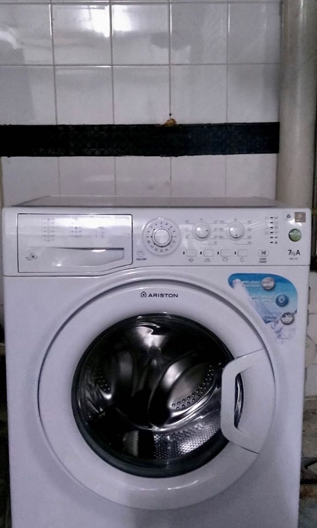 Ariston Washing Machine (7KG load) - Model No. WML700EX, TV & Home ...