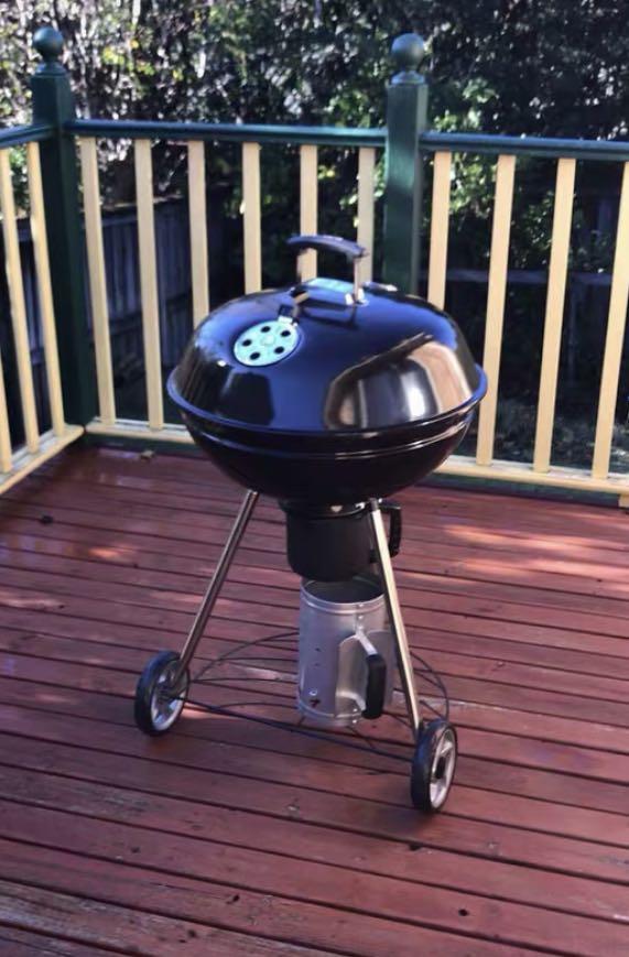 Weber Style BBQ Charcoal Kettle 56cm, 家庭電器, 廚房電器, 燒烤爐及火鍋鍋具 - Carousell