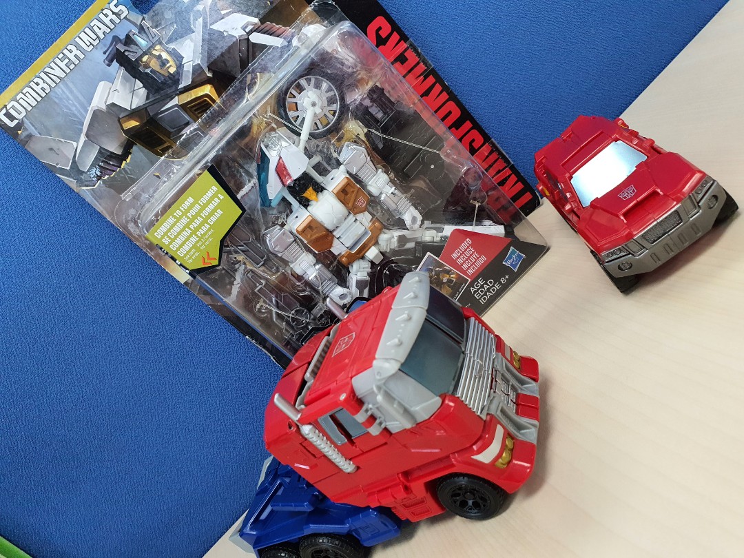 CW Optimus Prime (Red), Ironhide, Groove, Hobbies & Toys, Toys & Games ...
