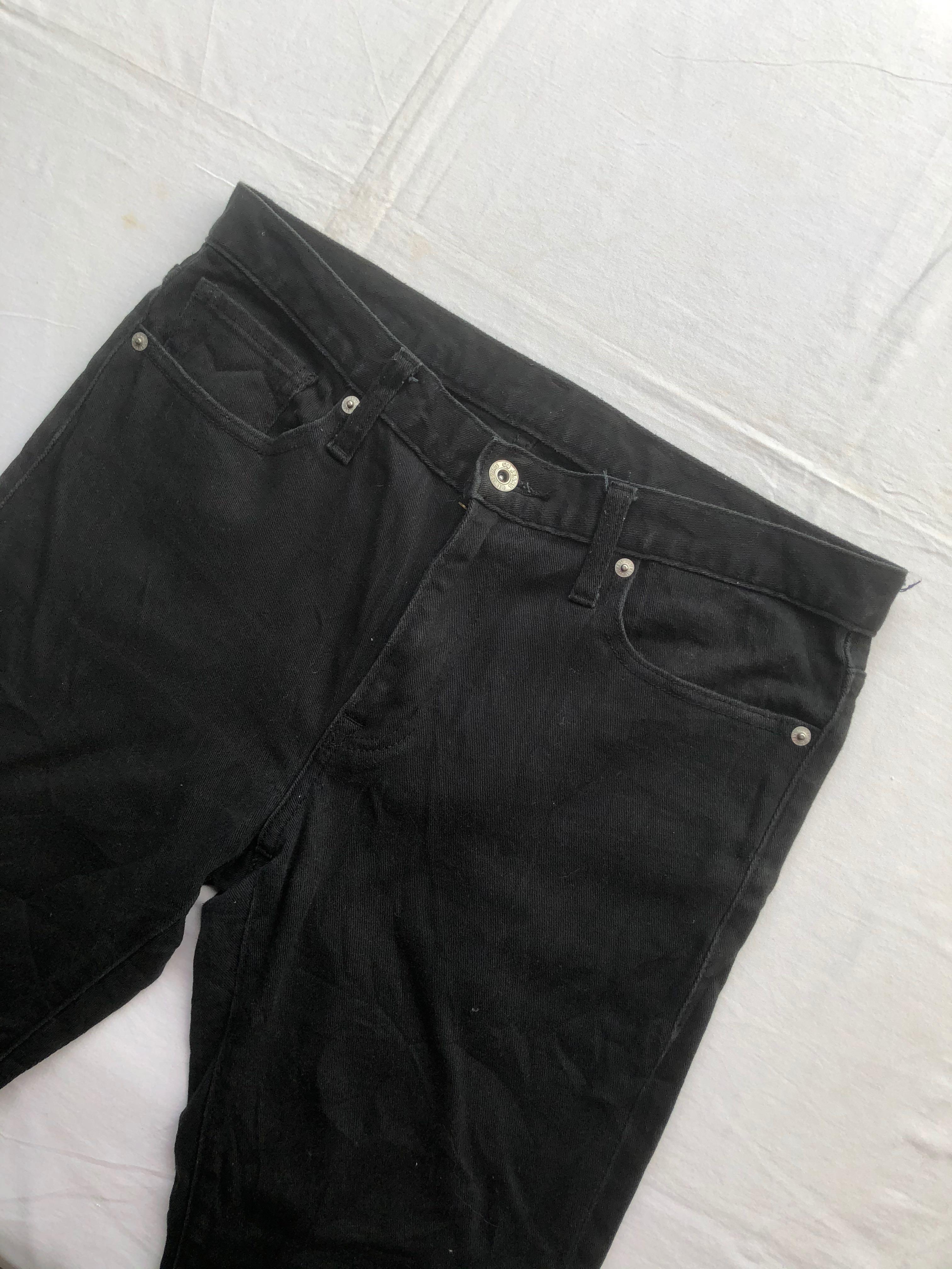 Gu Jeans skinny, Men's Fashion, Tops & Sets, Formal Shirts on Carousell