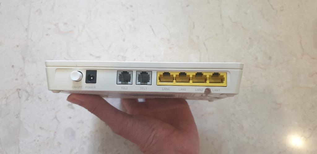 HUAWEI EchoLife HG8240H ONT/Modem, Computers & Tech, Parts ...