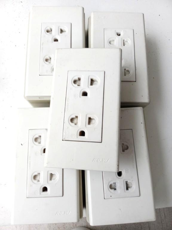ROYU DUPLEX UNIVERSAL OUTLET WITH GROUND (WITH SHUTTER) WD912 + Utility ...