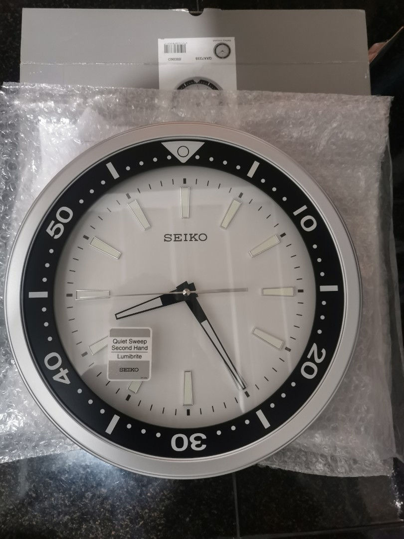 Seiko Diver's Style Lumibrite wall clock SALE!, Furniture & Home Living ...
