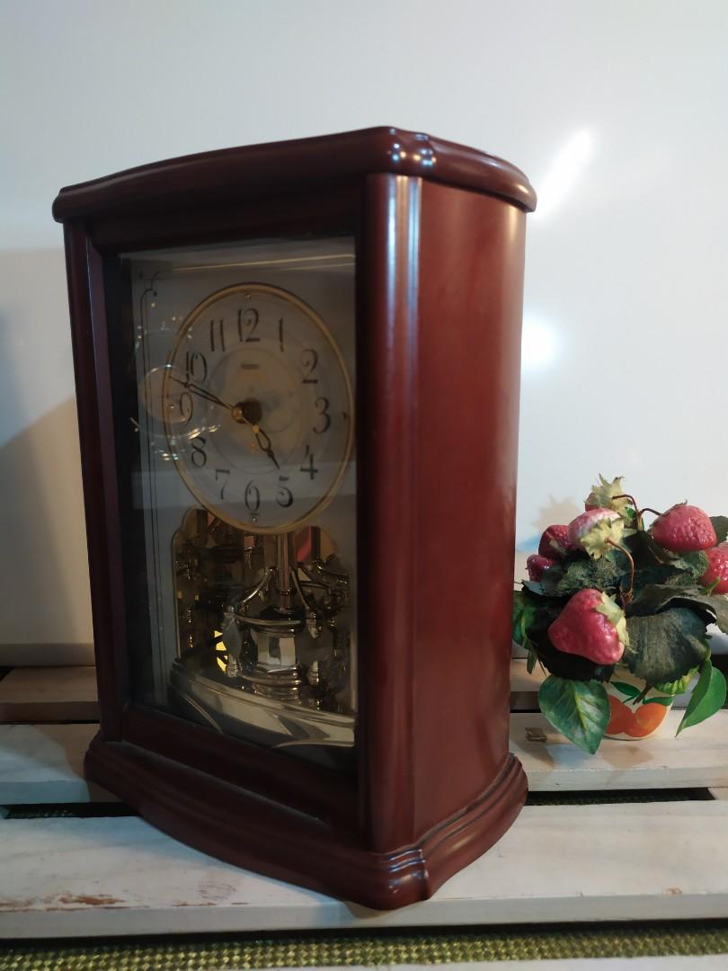 Seiko Emblem Clock, Hobbies & Toys, Memorabilia & Collectibles, Vintage ...
