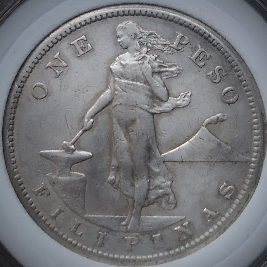 Silver Coin, 1909 One Peso Filipinas Coin, circulated condition ...