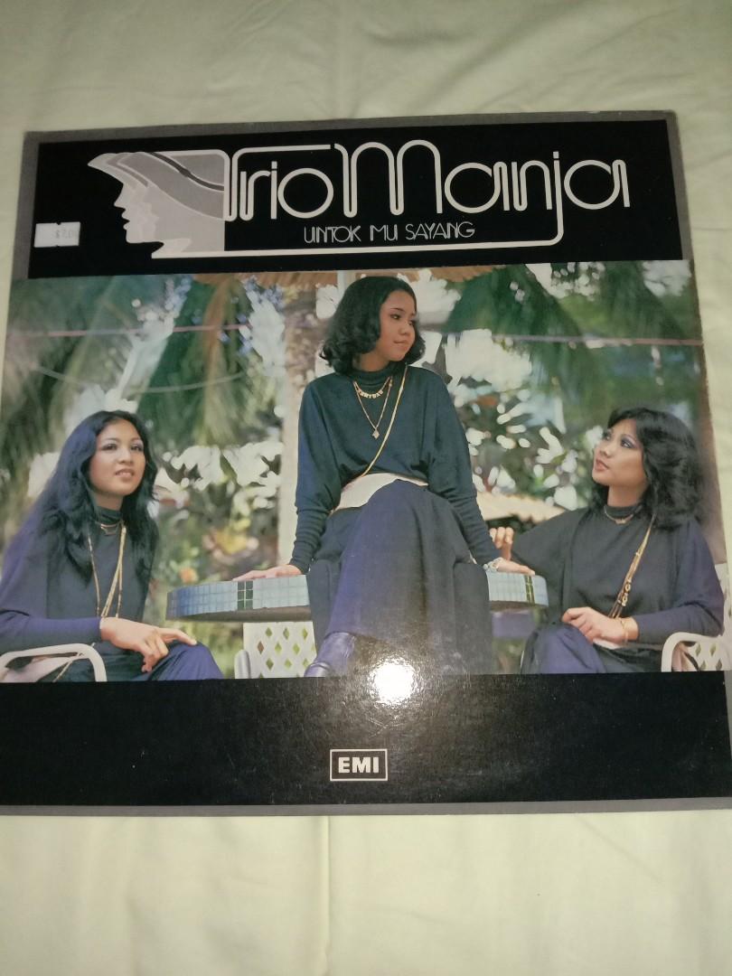 TRIO MANJA MALAY ORIGINAL EMI LP FUNK, Hobbies & Toys, Music & Media ...